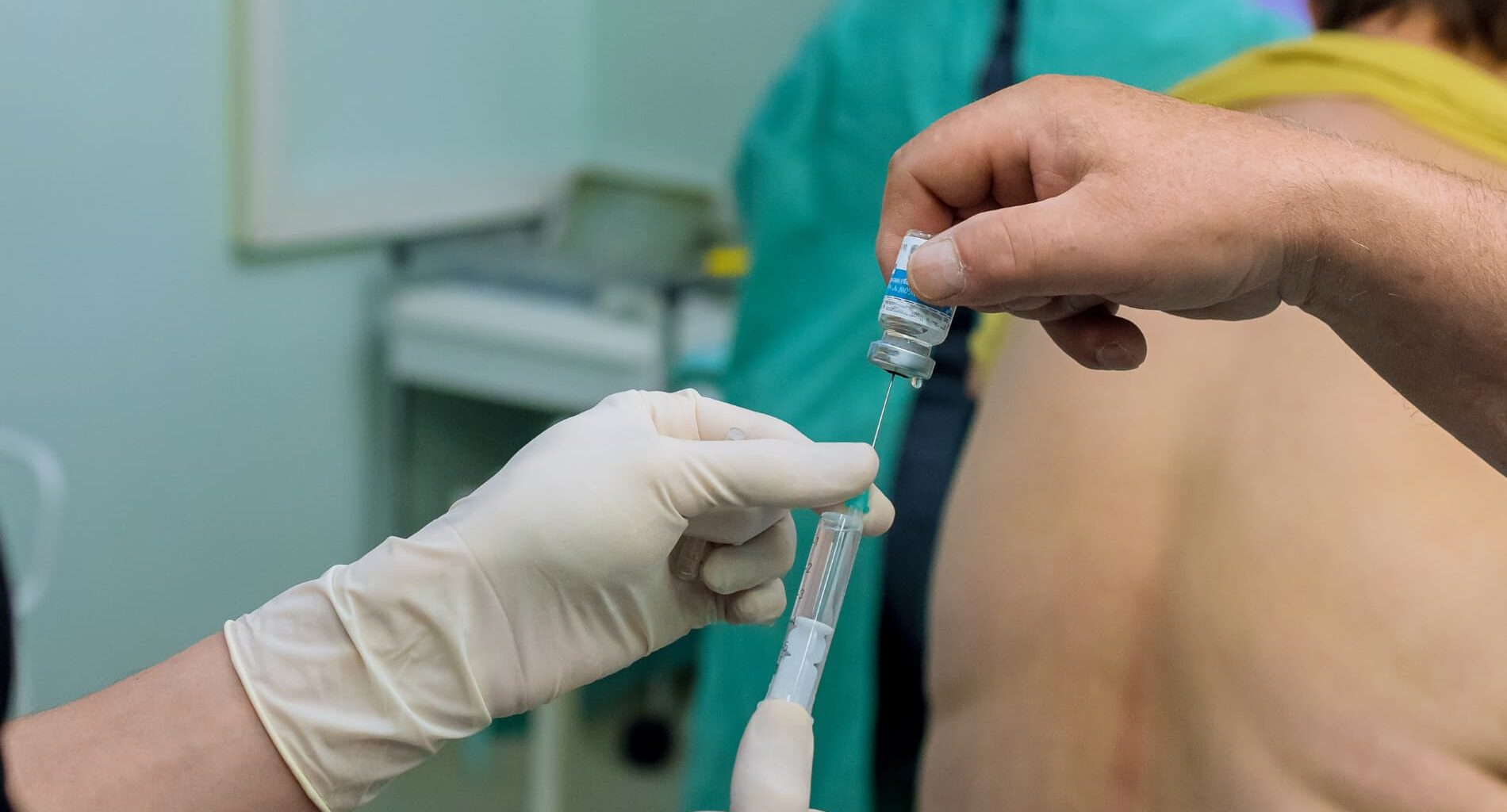 Qual é a melhor injeção para dor na coluna? - ITC Vertebral