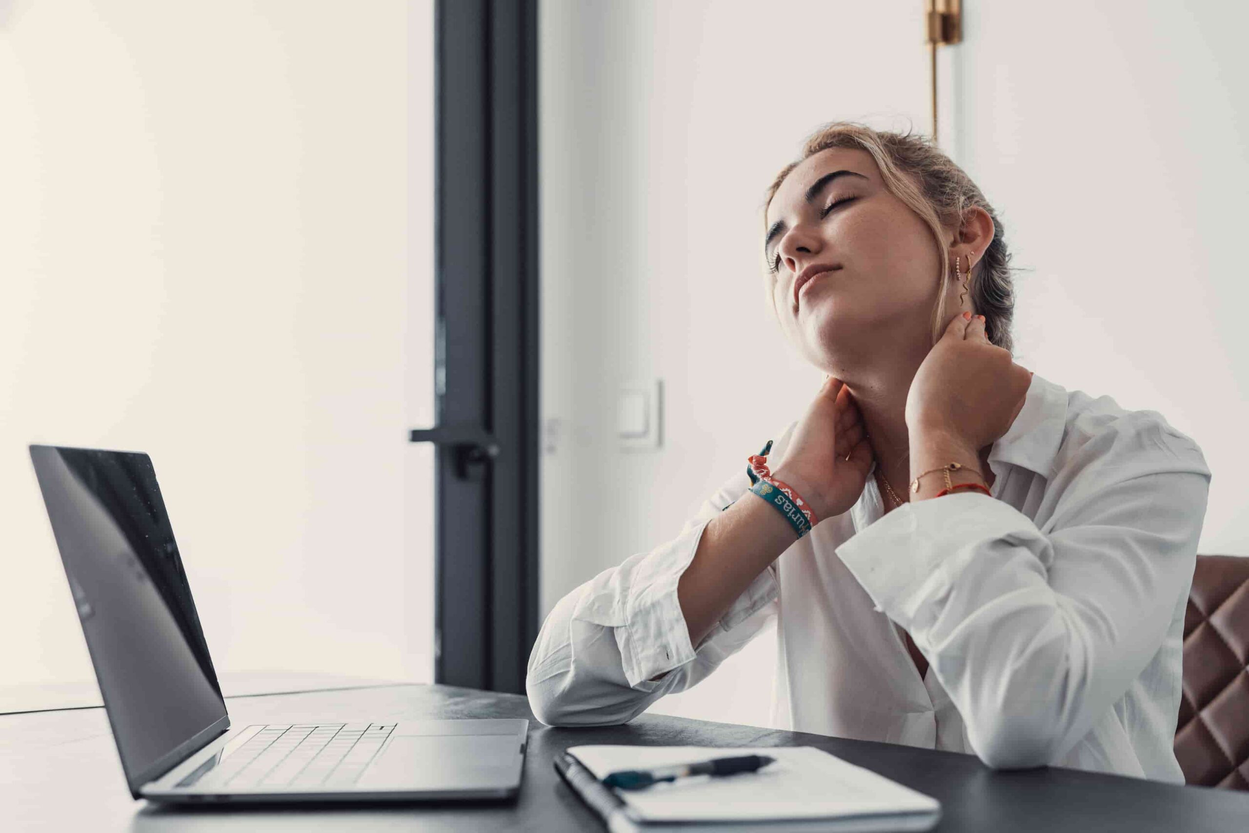 Tipos de Cefaleias: eles podem se relacionar à coluna - ITC Vertebral