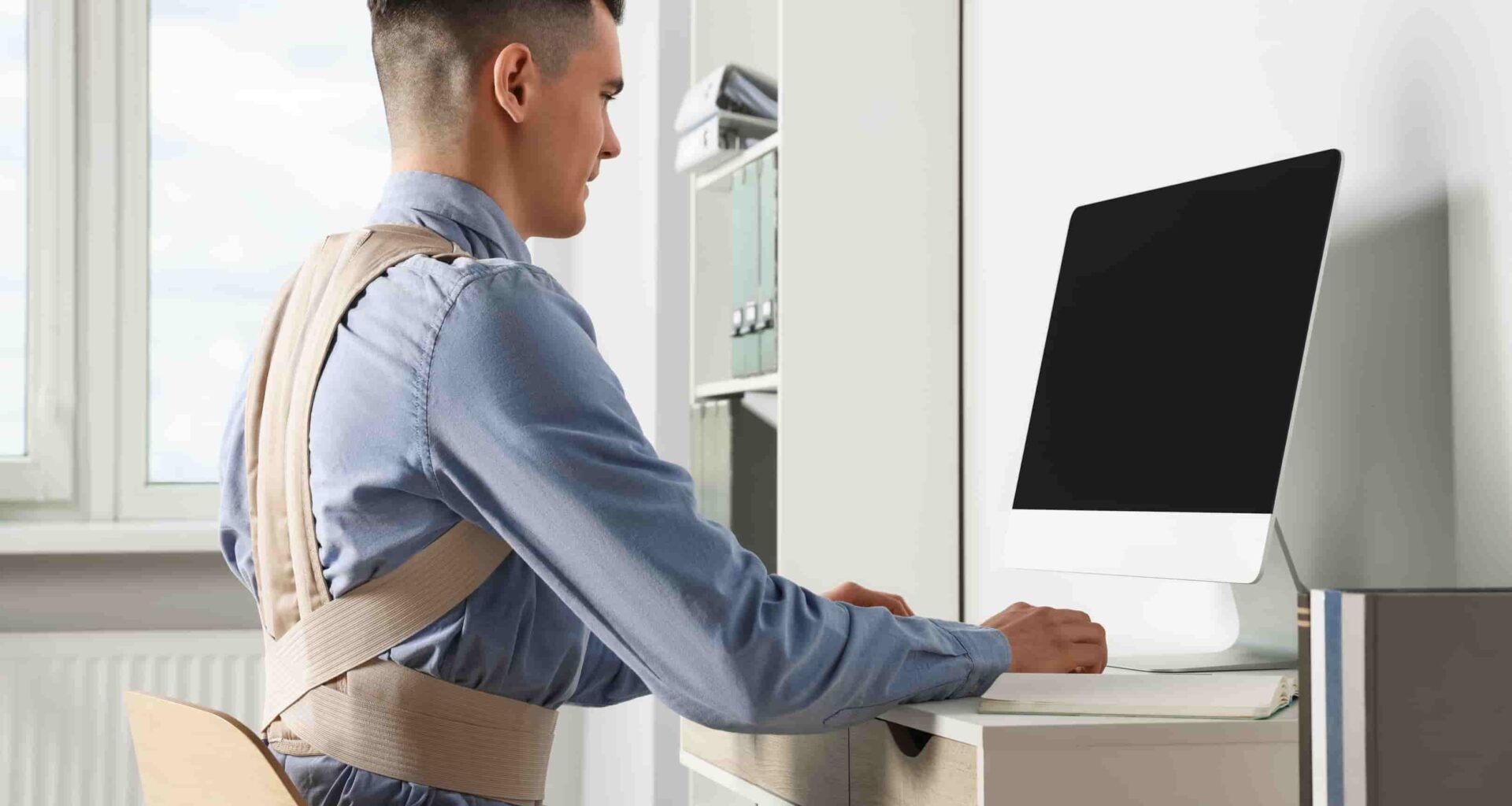 Corretor de postura funciona? - ITC Vertebral