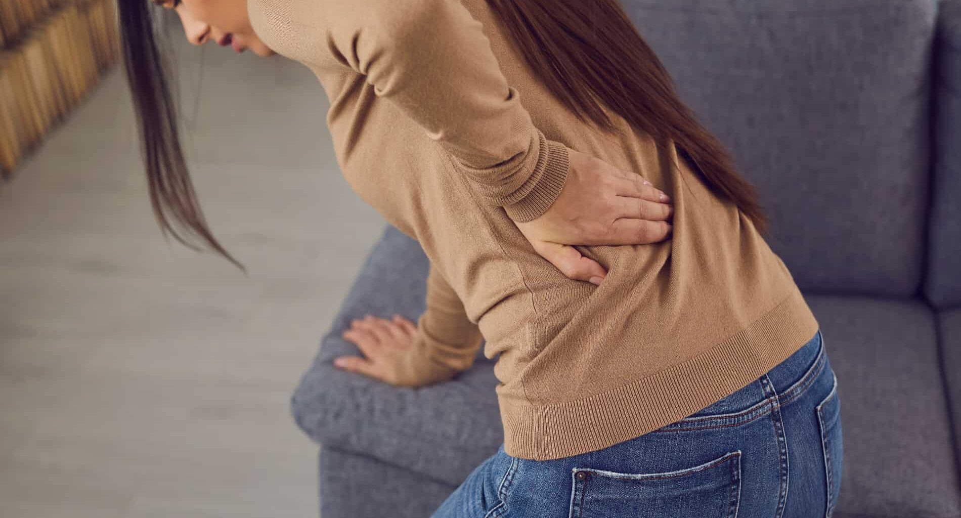 Dor nas Costas Lado Esquerdo Perto da Cintura: Como a Fisioterapia Pode ...