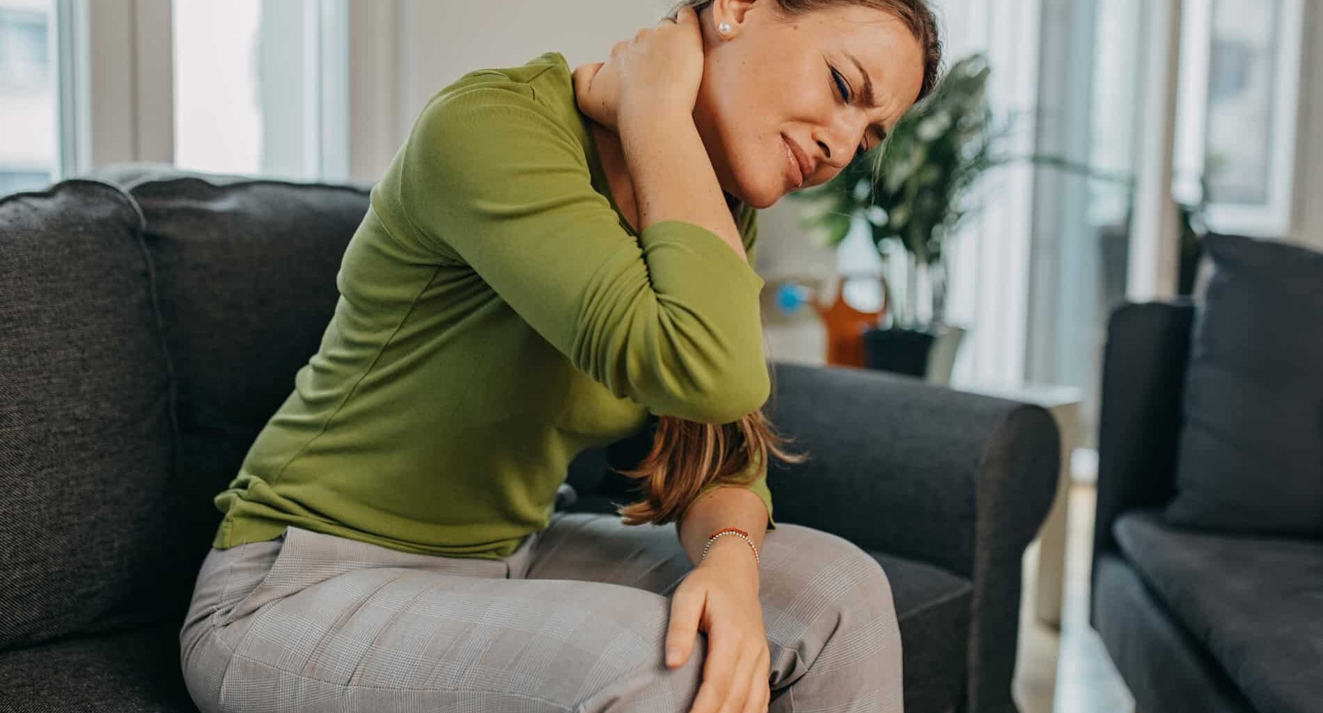 O que é bom para torcicolo? - ITC Vertebral