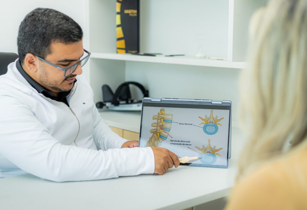 Coluna torta causa dor? Entenda quando se preocupar - ITC Vertebral